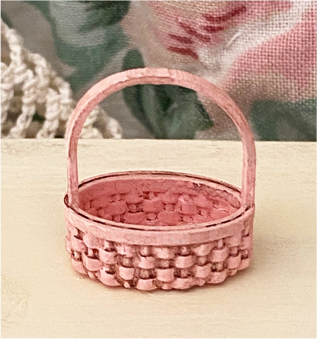 1" (1:12) Oval Easter Basket - Small | Robin Betterley's Miniatures